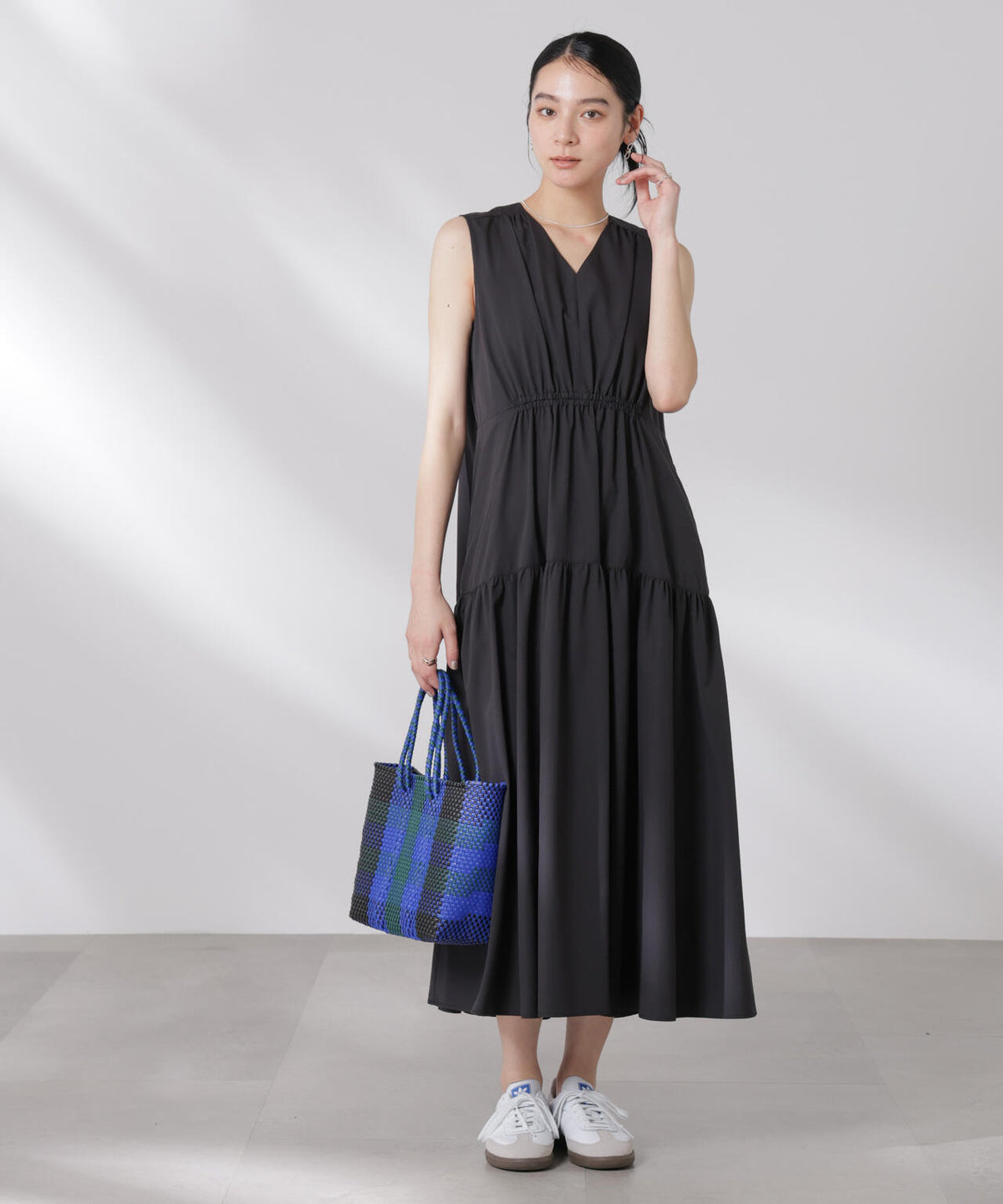 MINOTECH(R) Vネック ギャザーティアード ワンピース