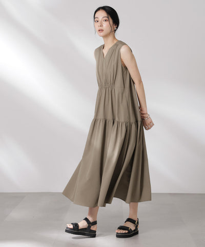 MINOTECH(R) Vネック ギャザーティアード ワンピース