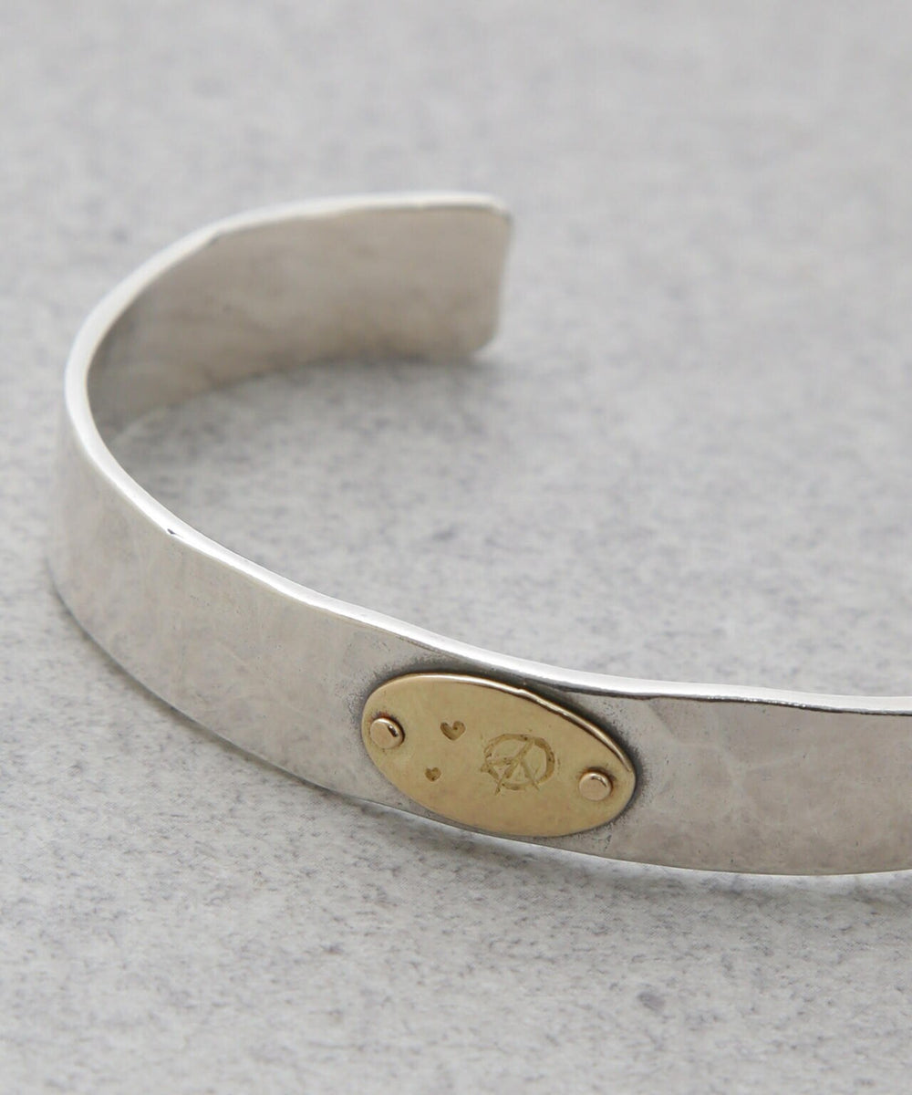Porter Classic / GOLD RIVET BANGLE LOVE & PEACE